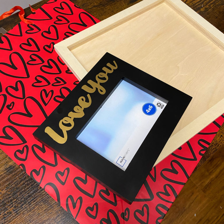 DIY Valentine Picture Frame - Katie Drane